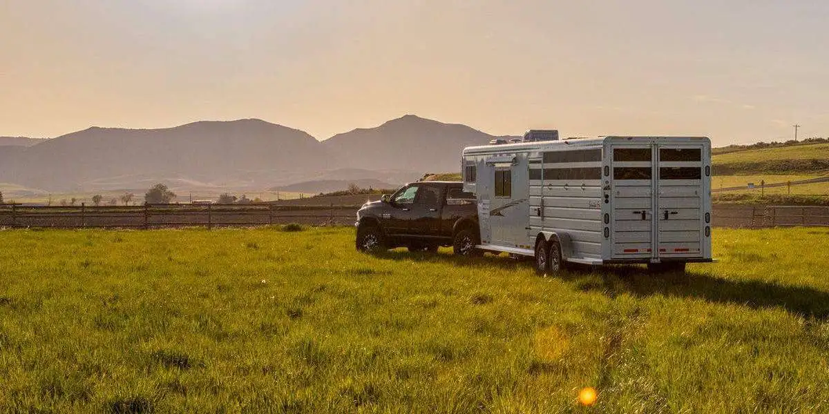 Pre-Owned Trailers - Perry's Trailer Sales in Montana and Wyoming